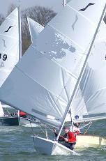 One design sail online